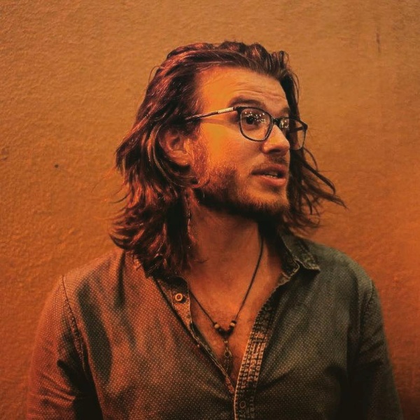 Manuel the Band – Mitchell Pluto